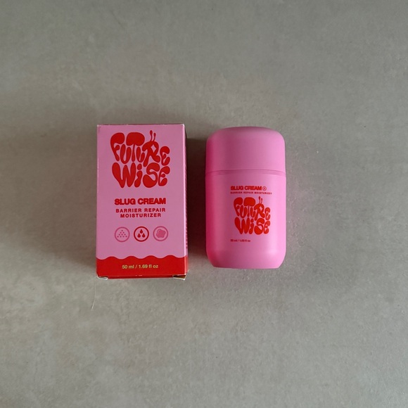 Futurewise | Skincare | Future Wise Slug Cream Barrier Repair ...